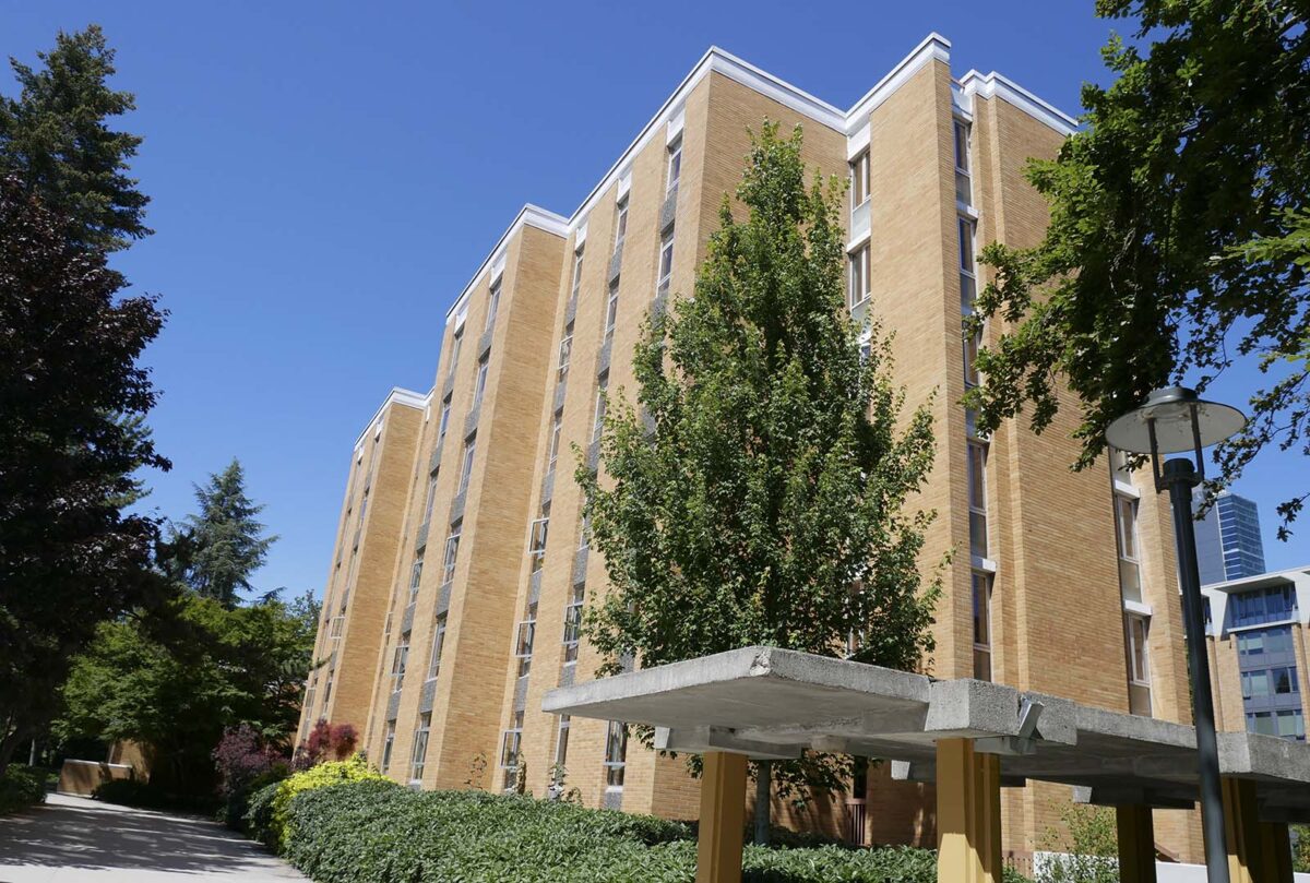 UBC ILSC 여름캠프 엄마동반 체크인 - 미래에듀케이션